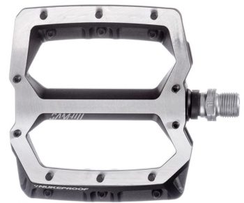 Best Mountain Bike Pedals: MTB Flat Pedals And Clipless Options