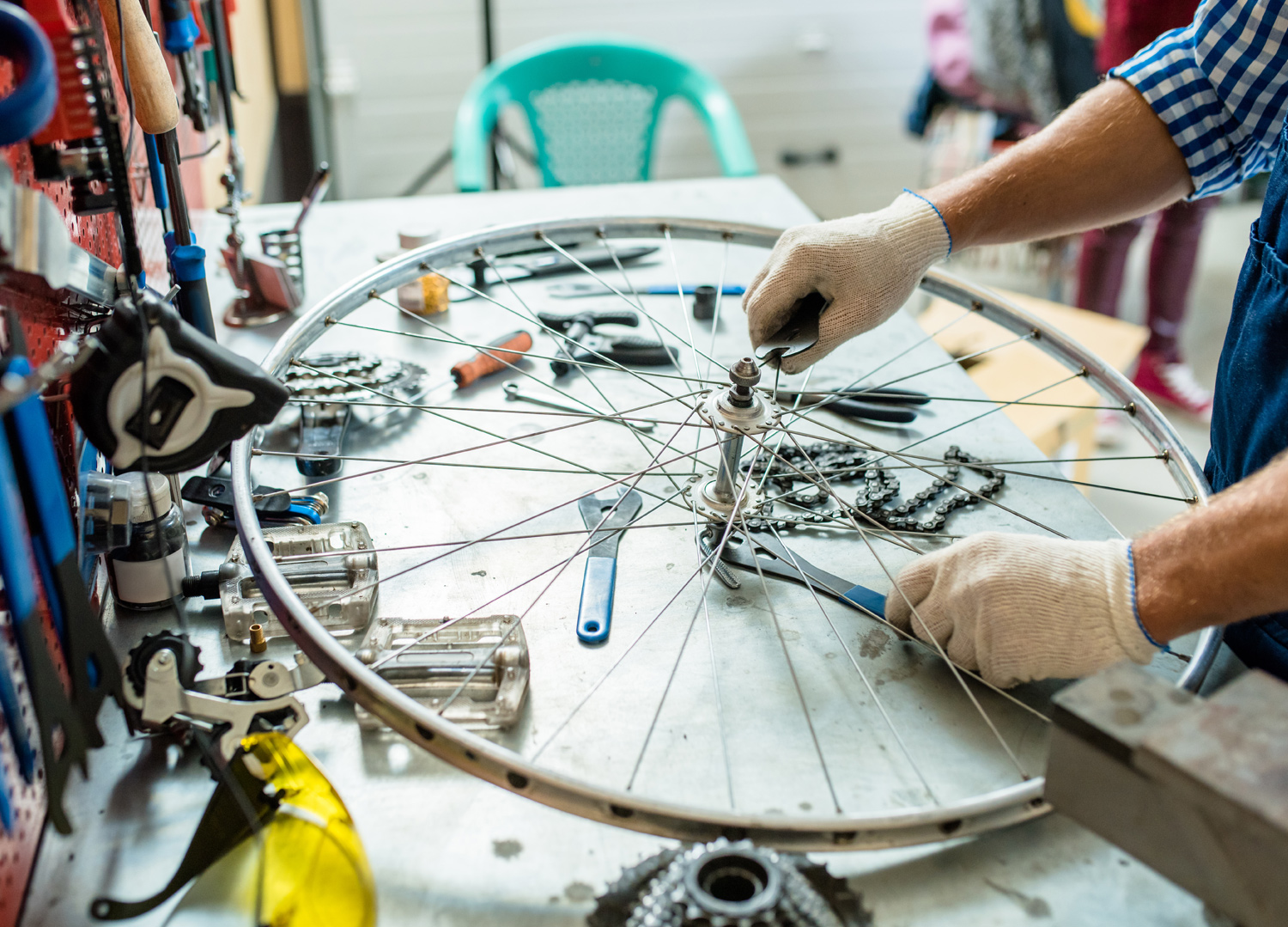 How To True A Bike Wheel With 2 Different Methods!