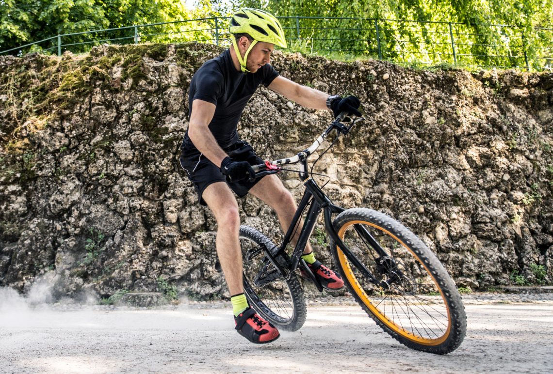 How To Do A Wheelie On A Bike- Expert Tips and Tricks