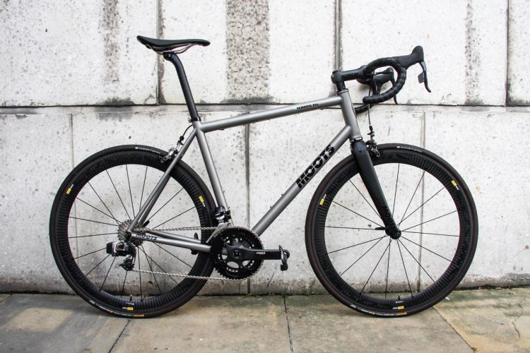 Titanium vs Carbon Fiber Bikes: Choosing The Better Option!
