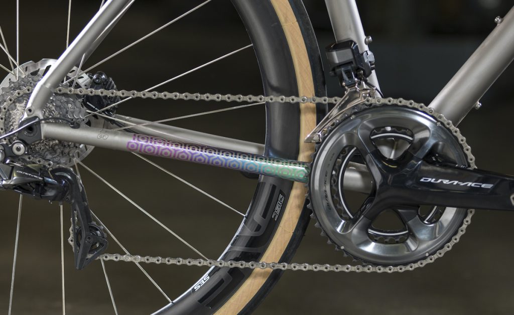 Titanium vs Carbon Fiber Bikes: Choosing The Better Option!